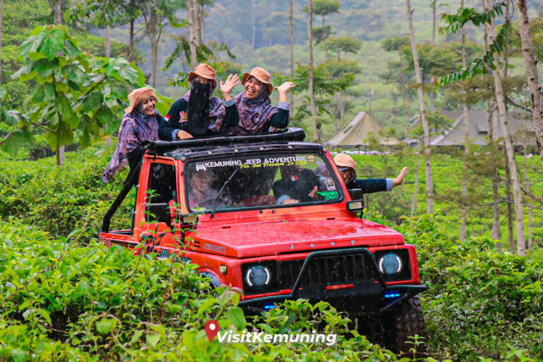 Paket Wisata Jeep Adventure di Kemuning - Karanganyar
